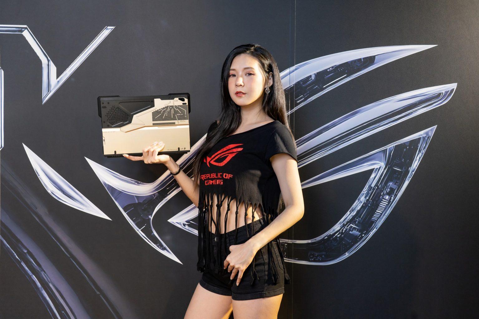 電競美學巔峰！ROG聯手小島工作室打造最強二合一筆電